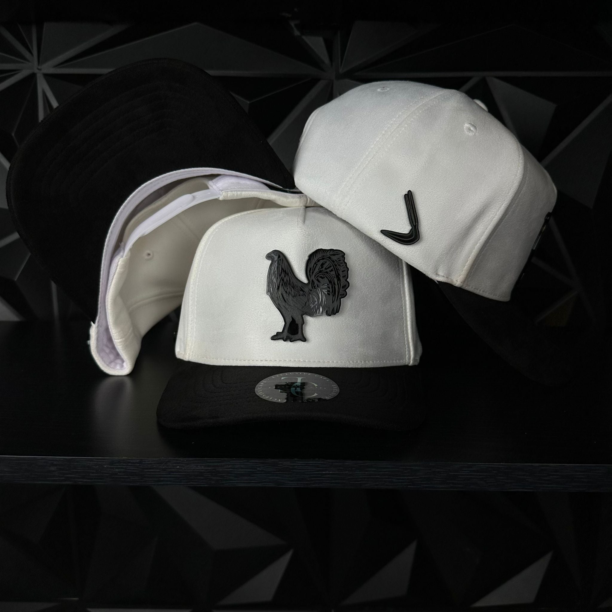 Gallo plate SnapBack hat-white/black – Exclusive Caps